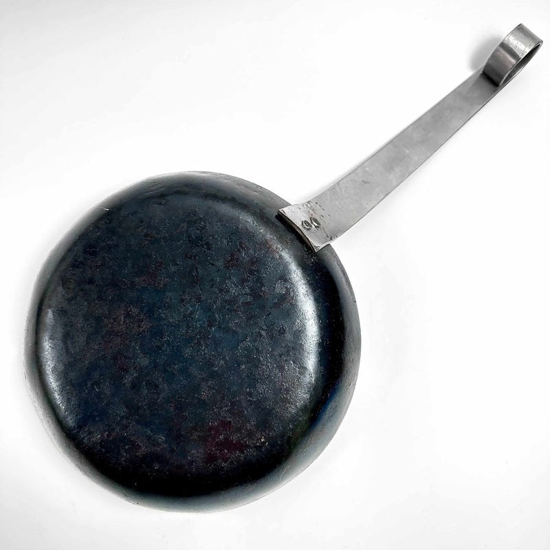 Hand Forged Carbon Steel Hammered Frying Pan 20cm – Tokushu Knife